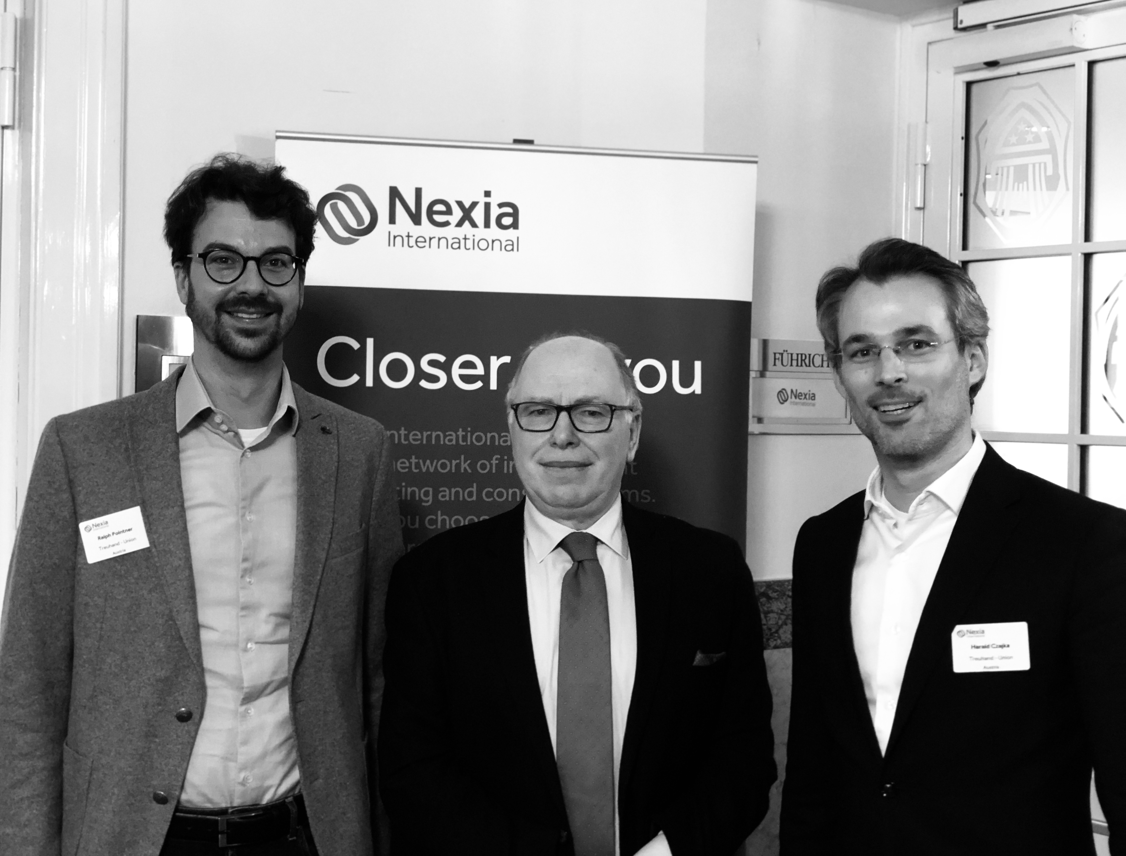 Wie schmiedet die TREUHAND-UNION für Sie internationale Kontakte ...